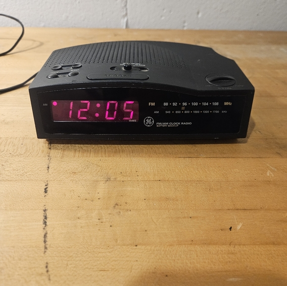 General Electric | Portable Audio & Video | Ge Alarm Clock Model 7483b ...